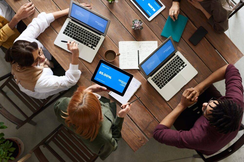 5 Fun Team Bonding Activities to Try with Your Employees - Lead Grow ...